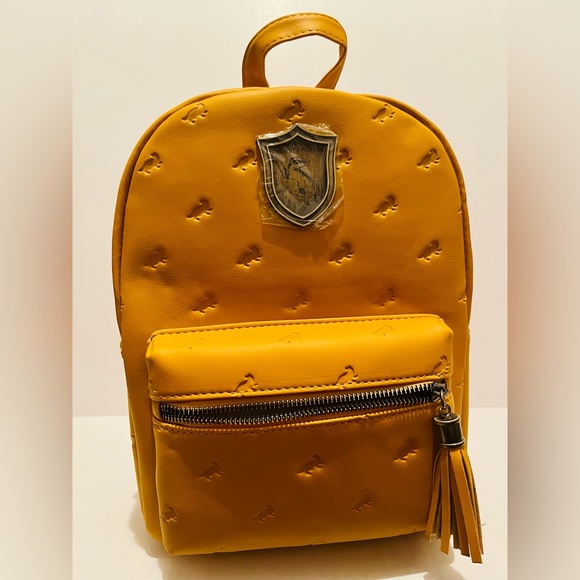 Bioworld | Bags | Bioworld Harry Potter Yellow Hufflepuff Crest Mini ...